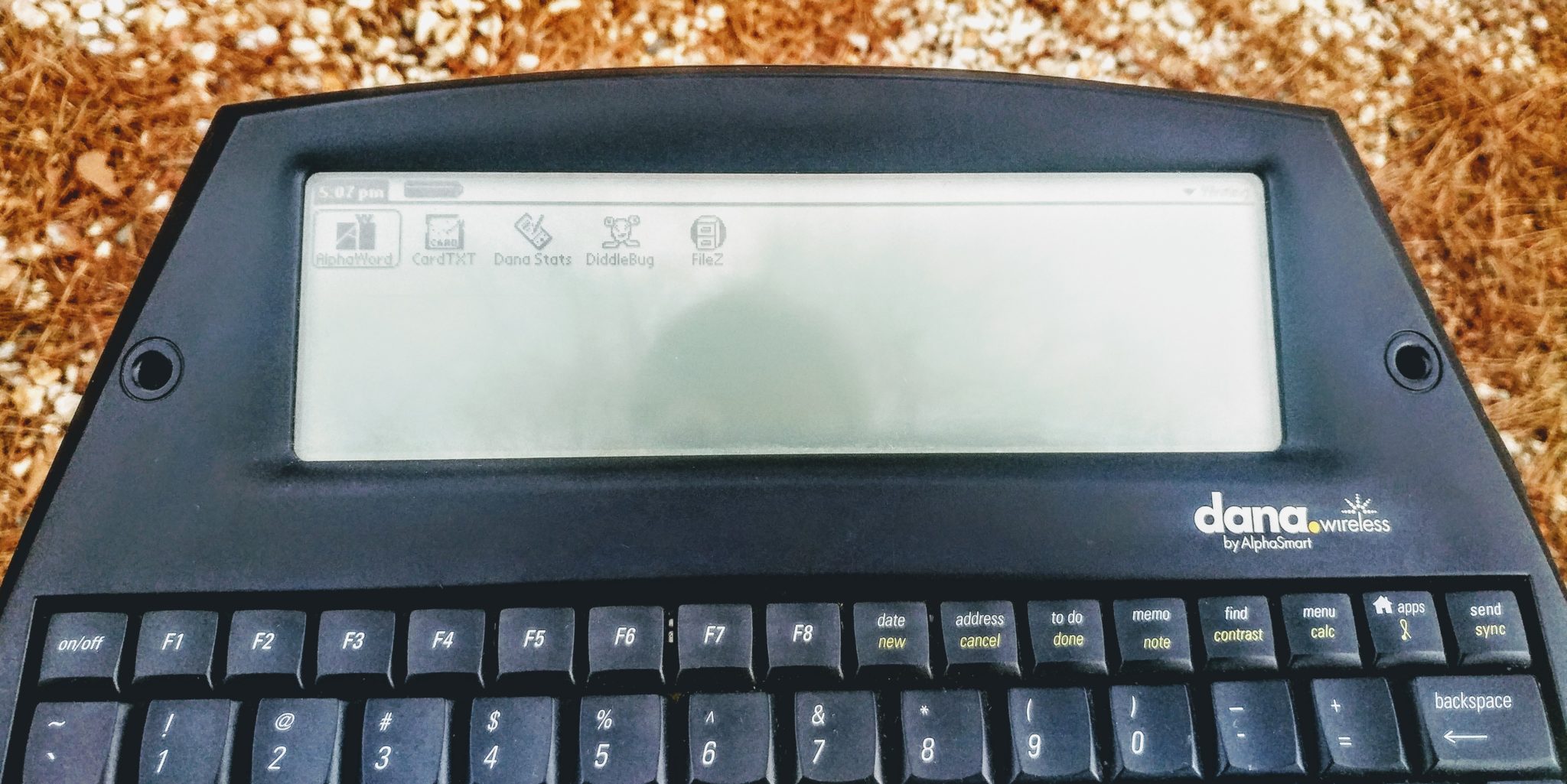 The AlphaSmart dana in 2019 – OSnews